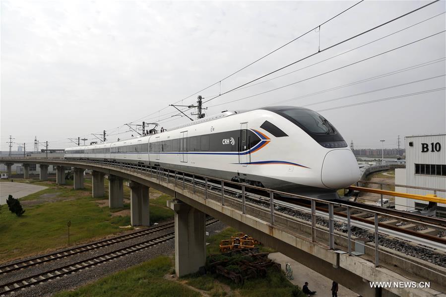 China's CRH6A-A, CRH6F-A intercity trains go off production line in Qingdao(8/8)