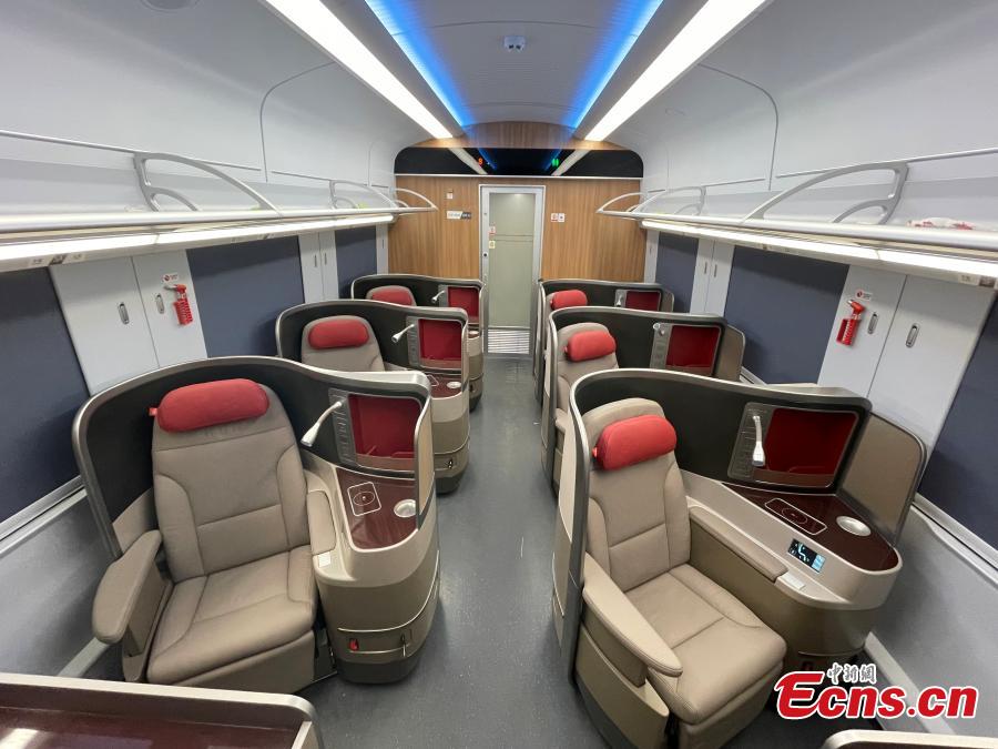 New Fuxing high-speed trains to be put into service in NW China