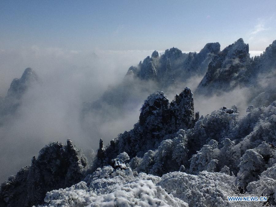 Scenery on snow-covered Huangshan Mountain in E China's Anhui (3/7) - Headlines, features, photo ...