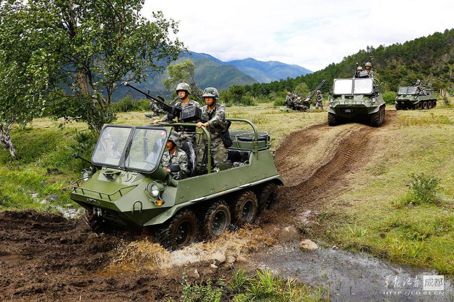 New all-terrain vehicles of PLA garrison in Tibet (1/10) - Headlines ...