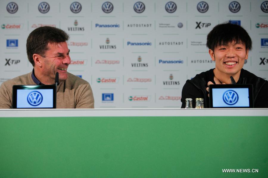 Beijing's Zhang Xizhe attends press conference in Wolfsburg(2/4 ...