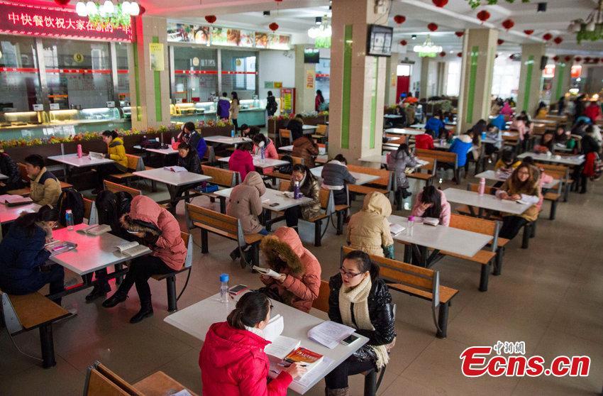 Students 'occupy' canteen for final exams(1/3) - Headlines, features ...