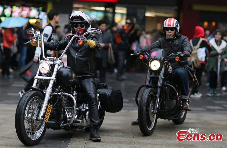 Fancy motorcycles attract onlookers in Nanjing (1/3) - Headlines ...