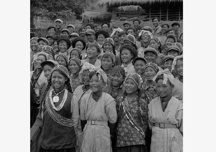 Historical photos of 56 nations in China(6/15)