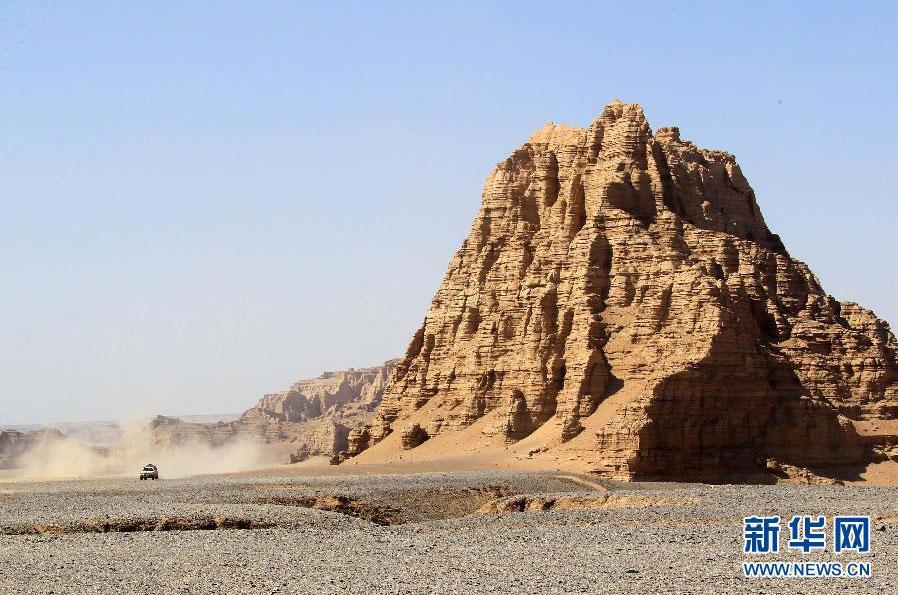 Yardangs in Hami(1/9)