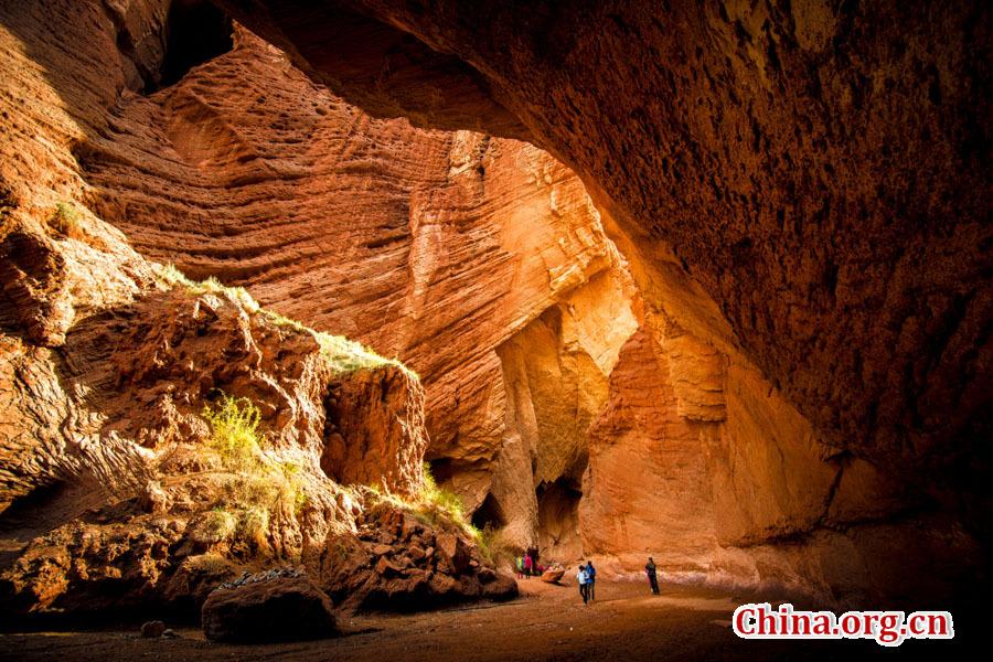 The mysterious Tianshan Grand Canyon in Xinjiang(5/7)