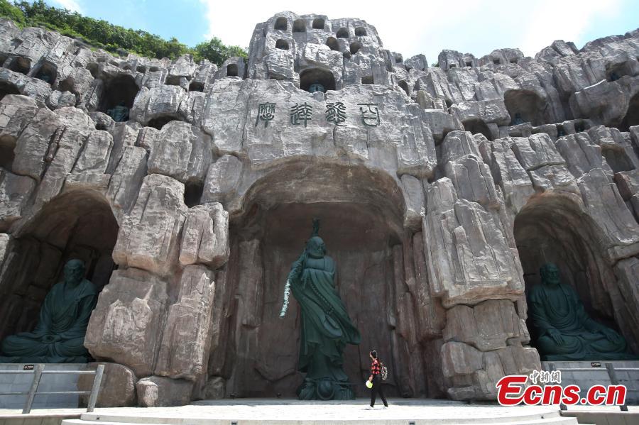 Dharma caves in East China opens to public (3/5)