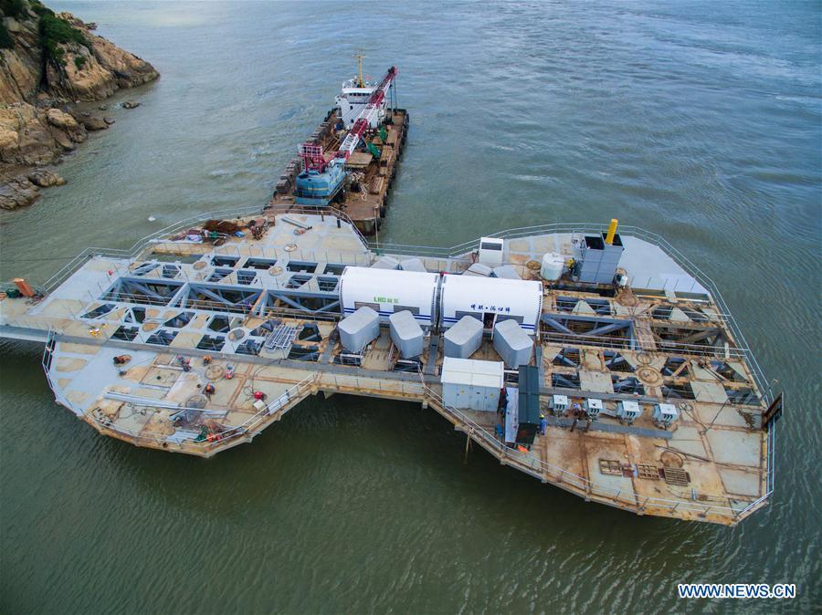 Tidal power generator starts to producing electricity in E China(4/5)