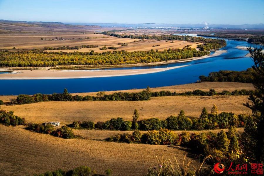 Magnificent autumn scenery of Huma River in northeast China(11/13)
