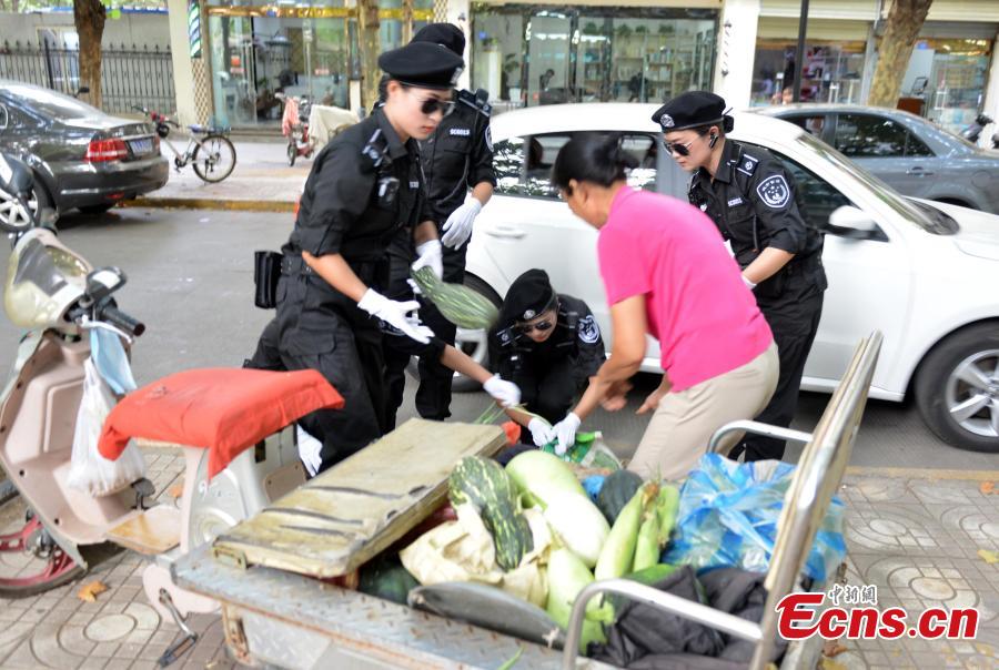 Jiangsu has first female chengguan unit on duty