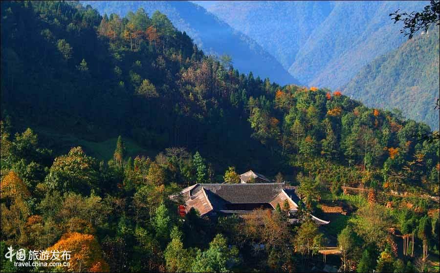 Scenery of Baoxing County in Sichuan(1/8)