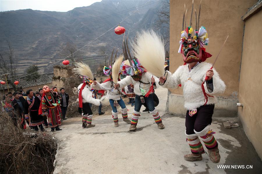 Chigezhou: traditional Baima dance in China's Gansu(2/6)