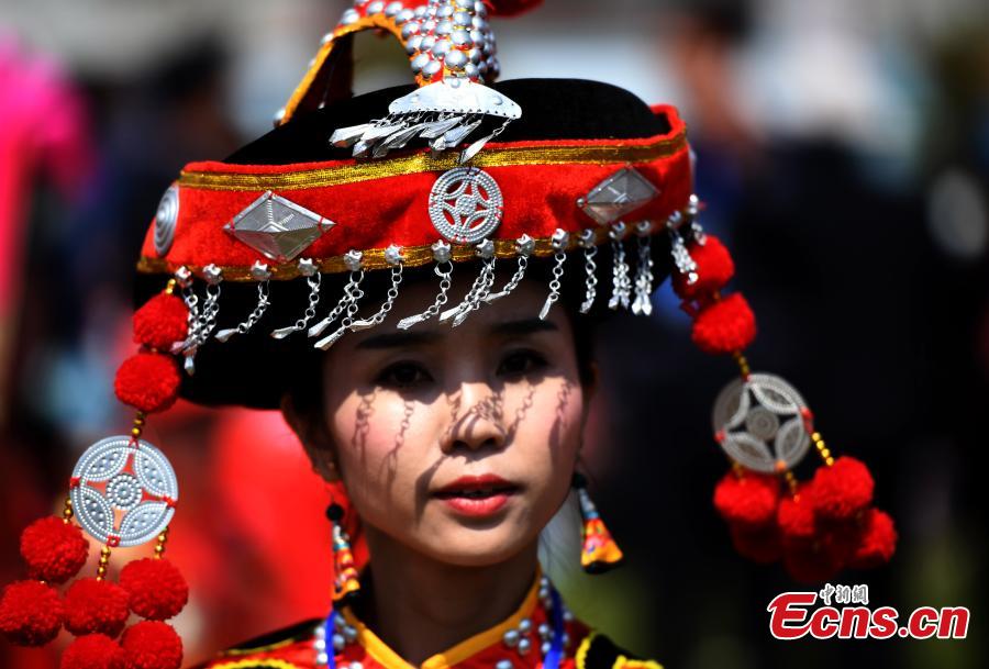 Yi people mark tiger festival in Yunnan(1/5)