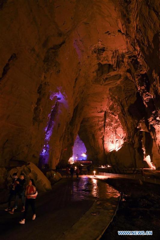 Tenglong Cave scenic area in Enshi, central China's Hubei(3/4)