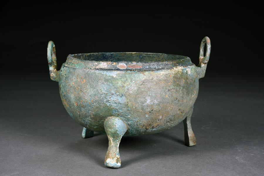 Bronze ware exhibition highlights restoration skills(5/14)