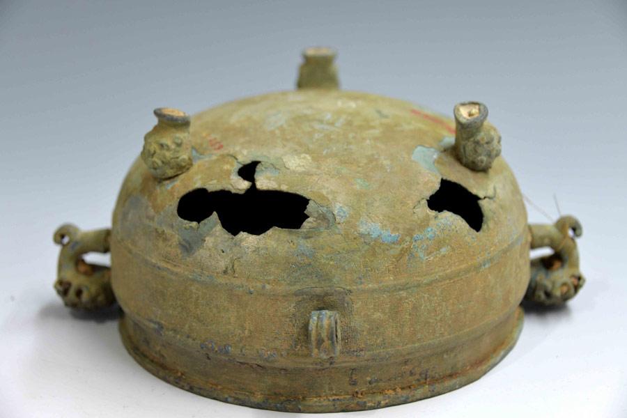 Bronze ware exhibition highlights restoration skills(5/14)