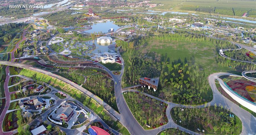 Scenery of Hengshui Lake nature reserve wetland park in N China(1/6)