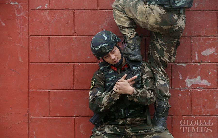 Close look at China's elite Falcon Commando Unit(1/7)