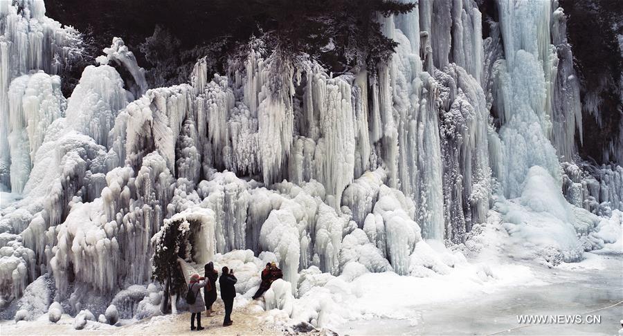 Icicles scenery in Gansu(3/3)