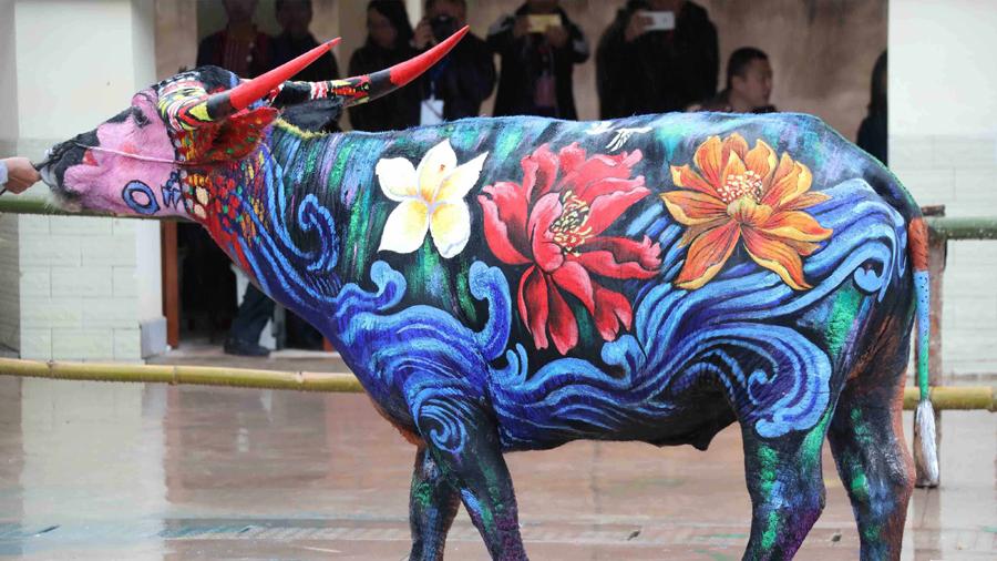 Buffalo body-painting competition held in Yunnan(4/4)