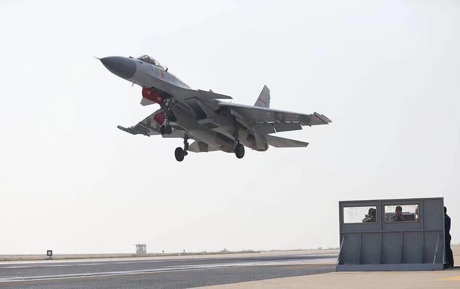 J-15s have become navy's 'iron fist'