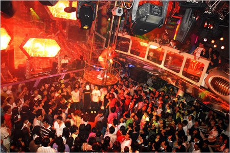 Christmas: get wild at night clubs in Beijing, Shanghai (2) - Headlines ...