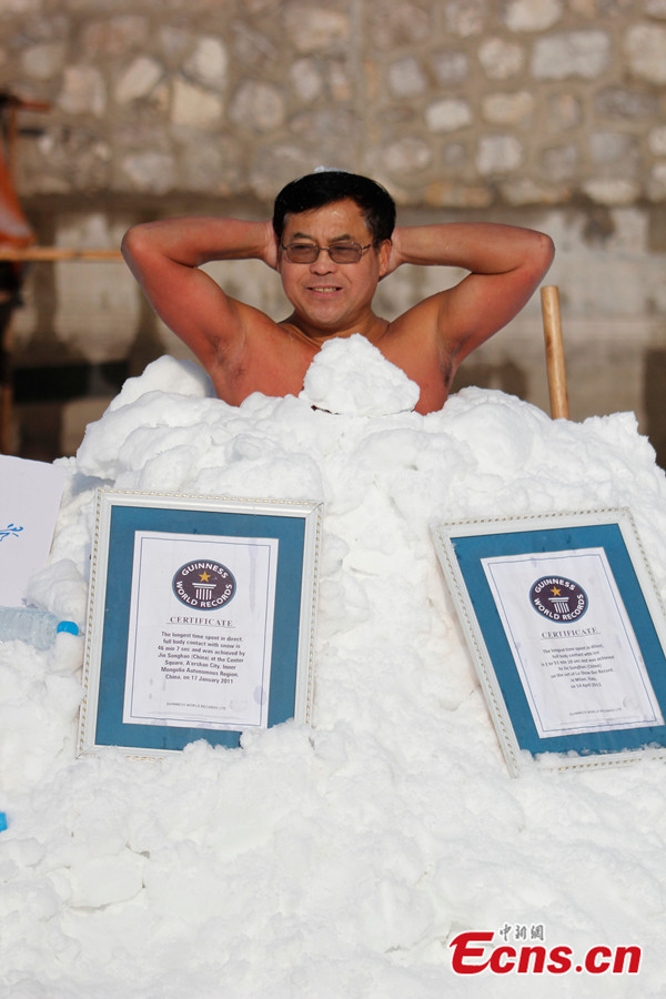 Chinese 'Iceman' braves freezing weather in Tianjin (2/8) - Headlines ...
