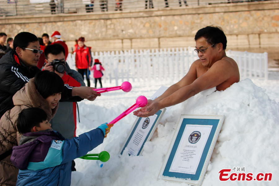 Chinese 'Iceman' braves freezing weather in Tianjin (3/8) - Headlines ...